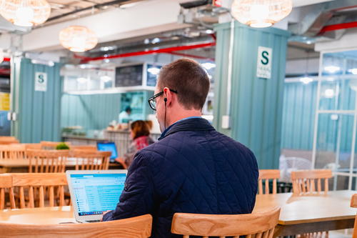 What Is a Hot Desk? (Learn How They Work)