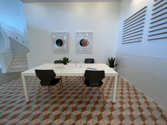 What Is a Hot Desk? (Learn How They Work)