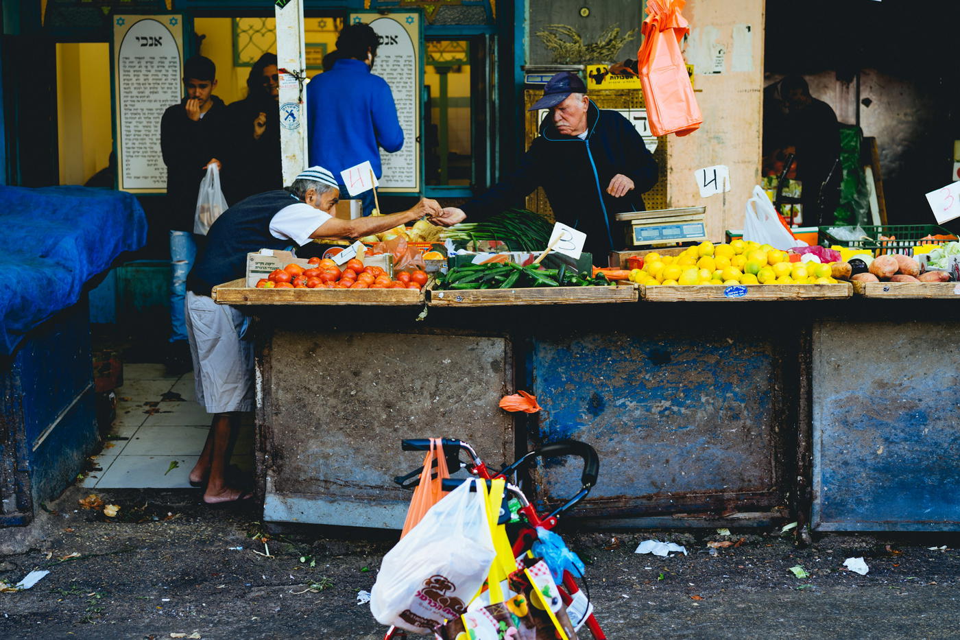 16 Israeli Market Experience Photos