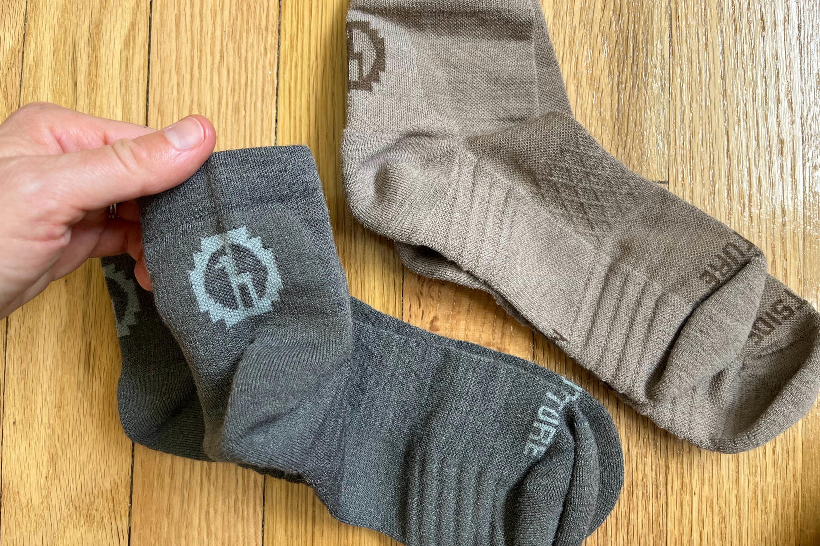 10 Best Quick-Drying Socks for Travel: Fast-Drying Options