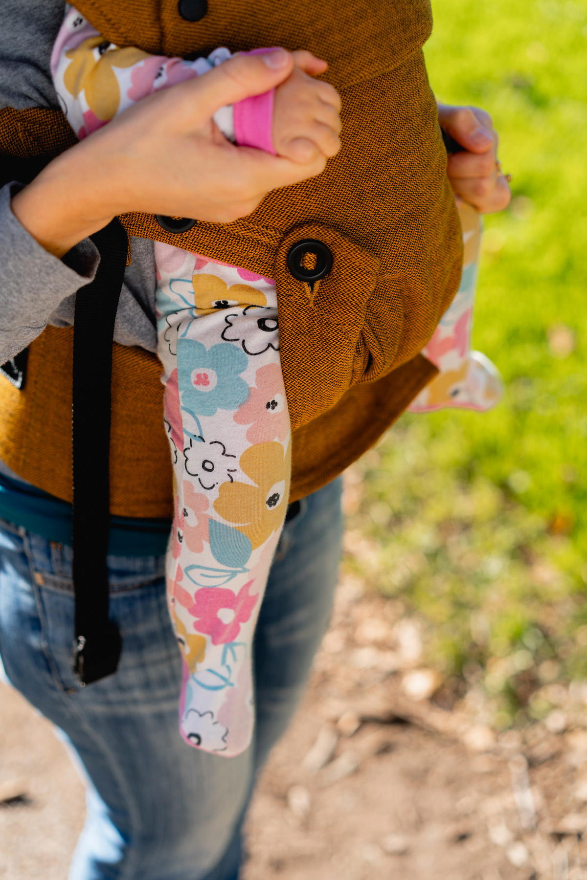 Baby Tula Explore Carrier Review: Sturdy, Comfy and Supportive