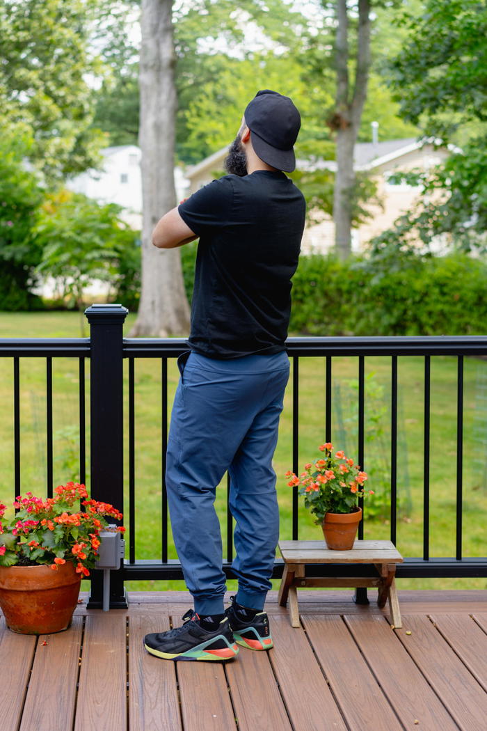 12 Best Travel Joggers for Men (Best Style and Versatility)