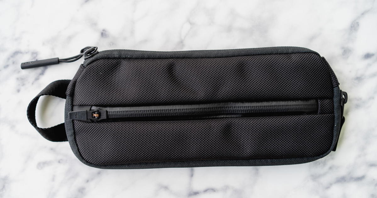 Aer Split Kit Review: Ultra-Compact Tech Organizer for Minimalists