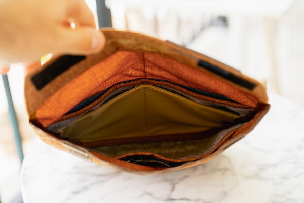 18+ Best Tech Organizer Bags (Everyday Tech and Travel)