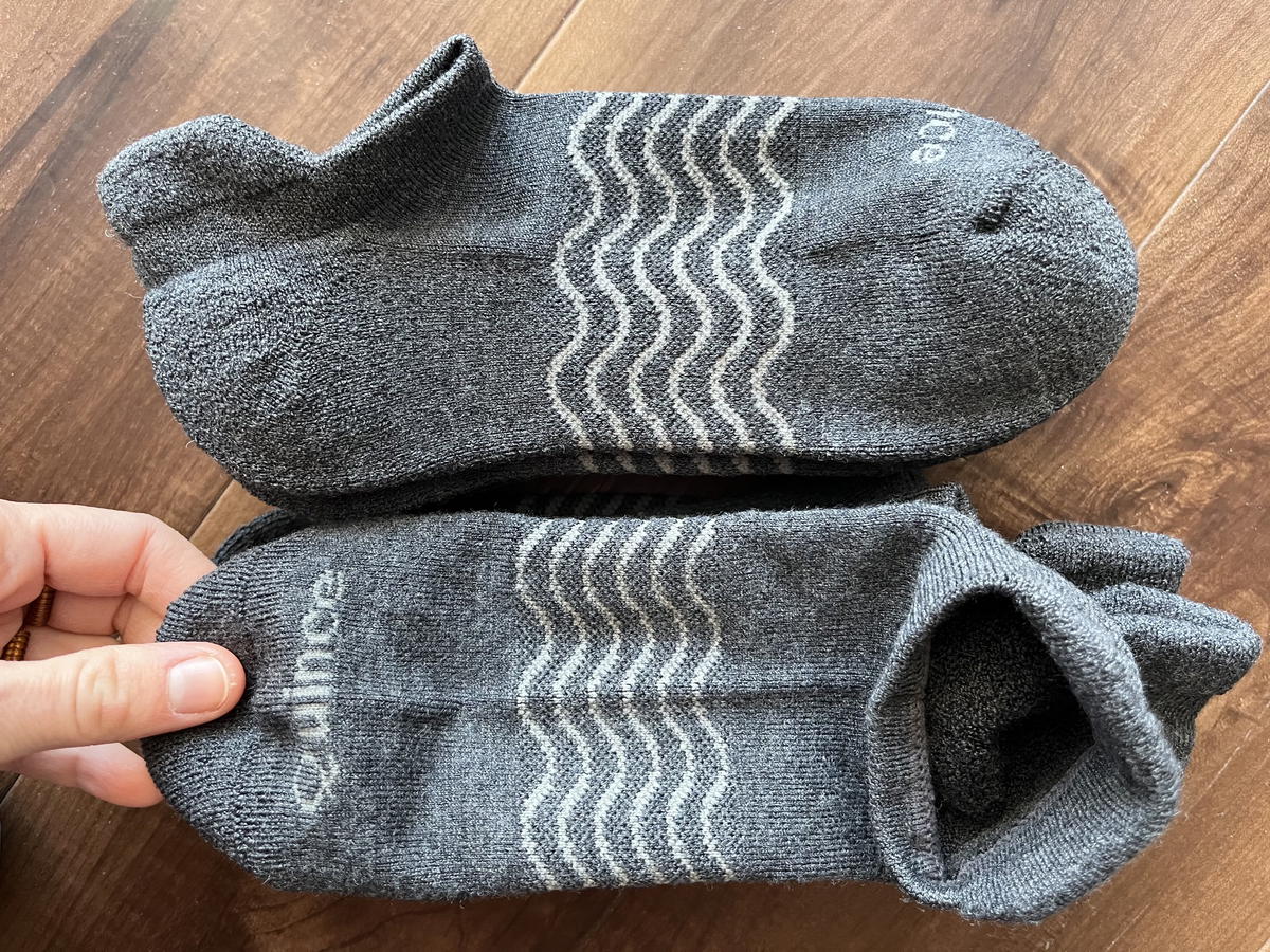 26+ Best Travel Socks (Compression, Quick-Drying, All-Weather)