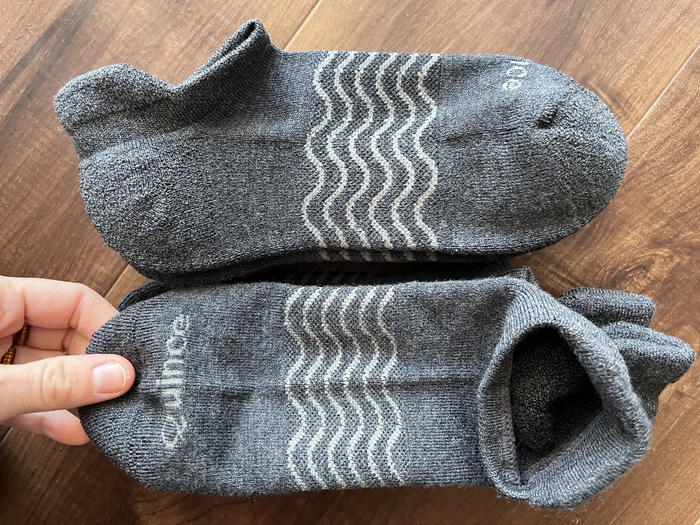 26+ Best Travel Socks (Compression, Quick-Drying, All-Weather)