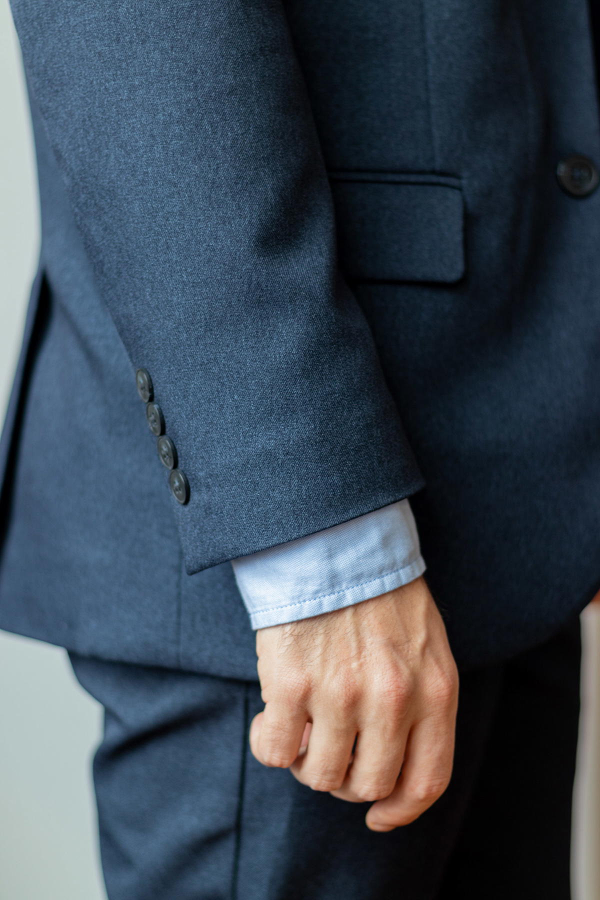 Bluffworks Gramercy Travel Suit Review: Best Performance Suit (Ever)