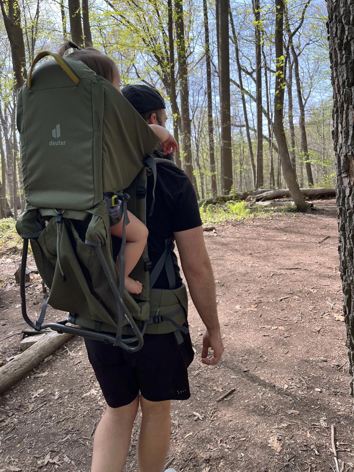 Deuter Kid Comfort Child Hiking Carrier Review (Our Thoughts)