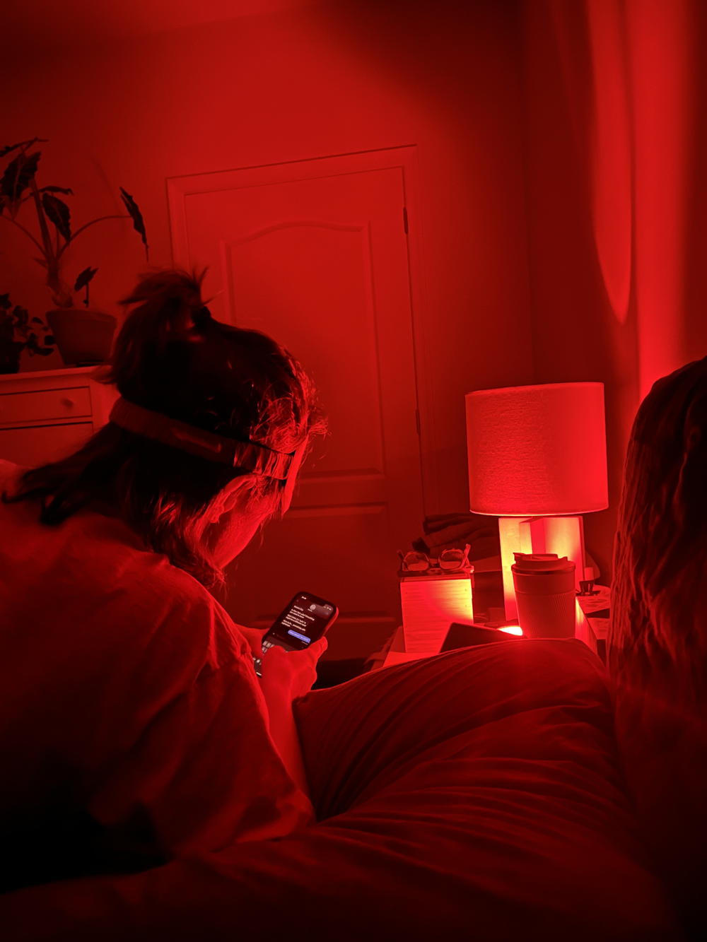 Helight Sleep Light Review: Red Light Therapy in Travel Size