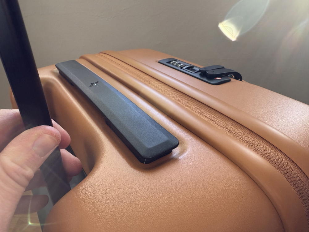 LOJEL Cubo Small Review: Sustainable Carry-on with Smart Access