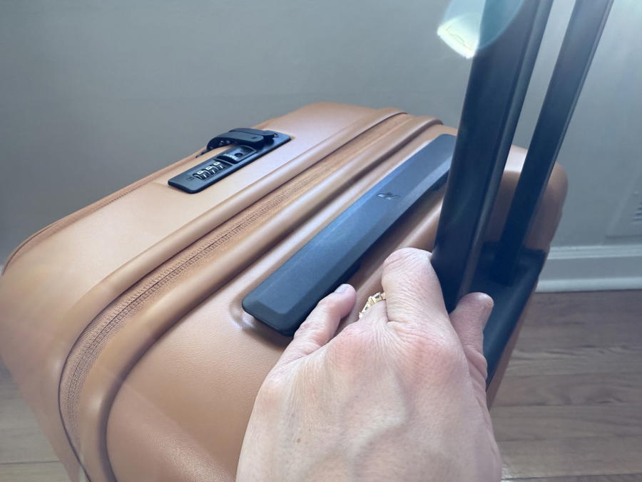 LOJEL Cubo Small Review: Sustainable Carry-on with Smart Access