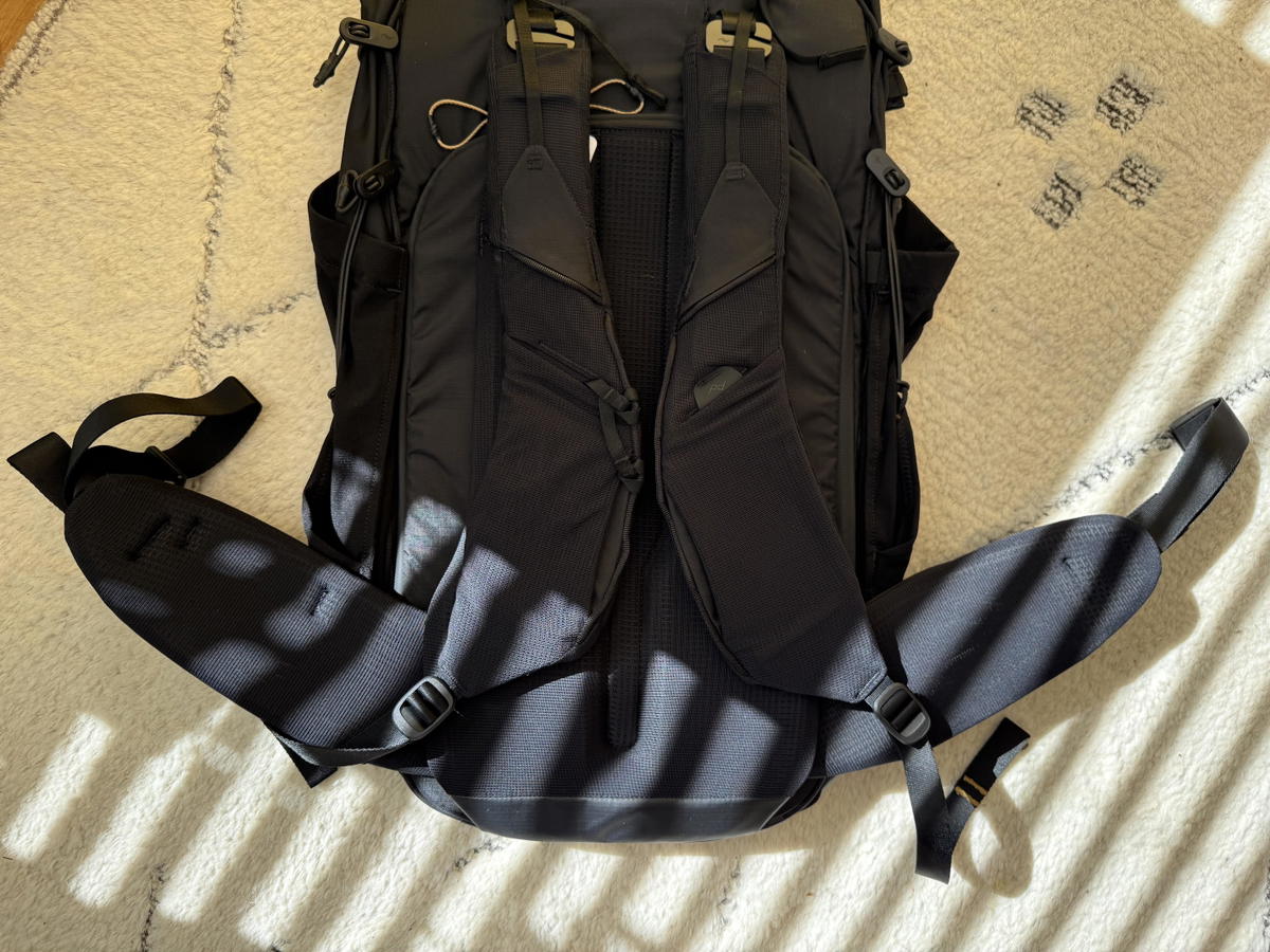 Peak Design Outdoor Backpack Review: I Tested Both 25L and 45L Sizes