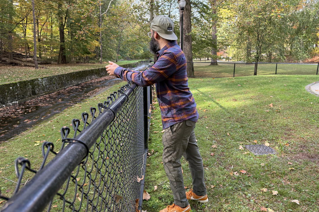Vessi Weekend Sneaker Review: Perfect Waterproof Sneaker for Travelers