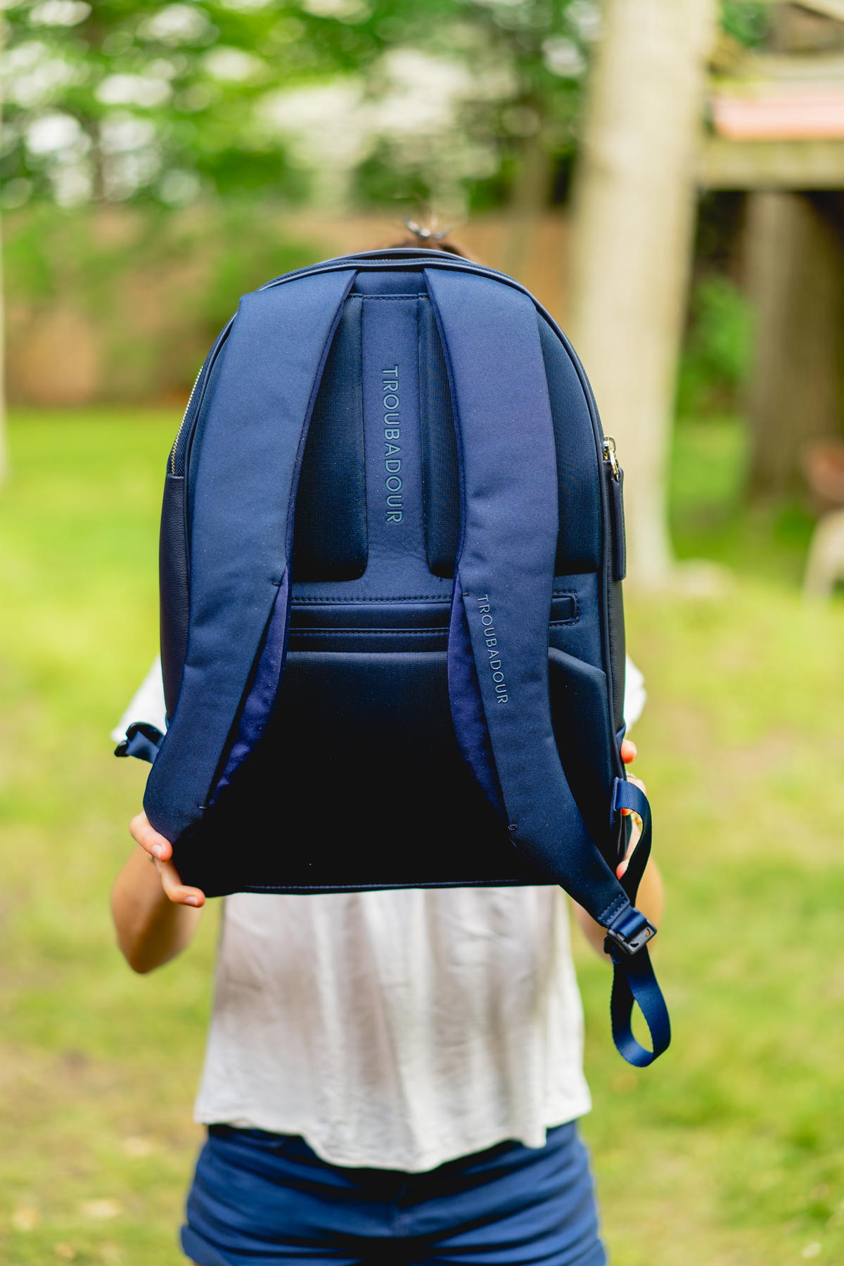 Troubadour Momentum Backpack Review: Lightweight, Comfortable and ...