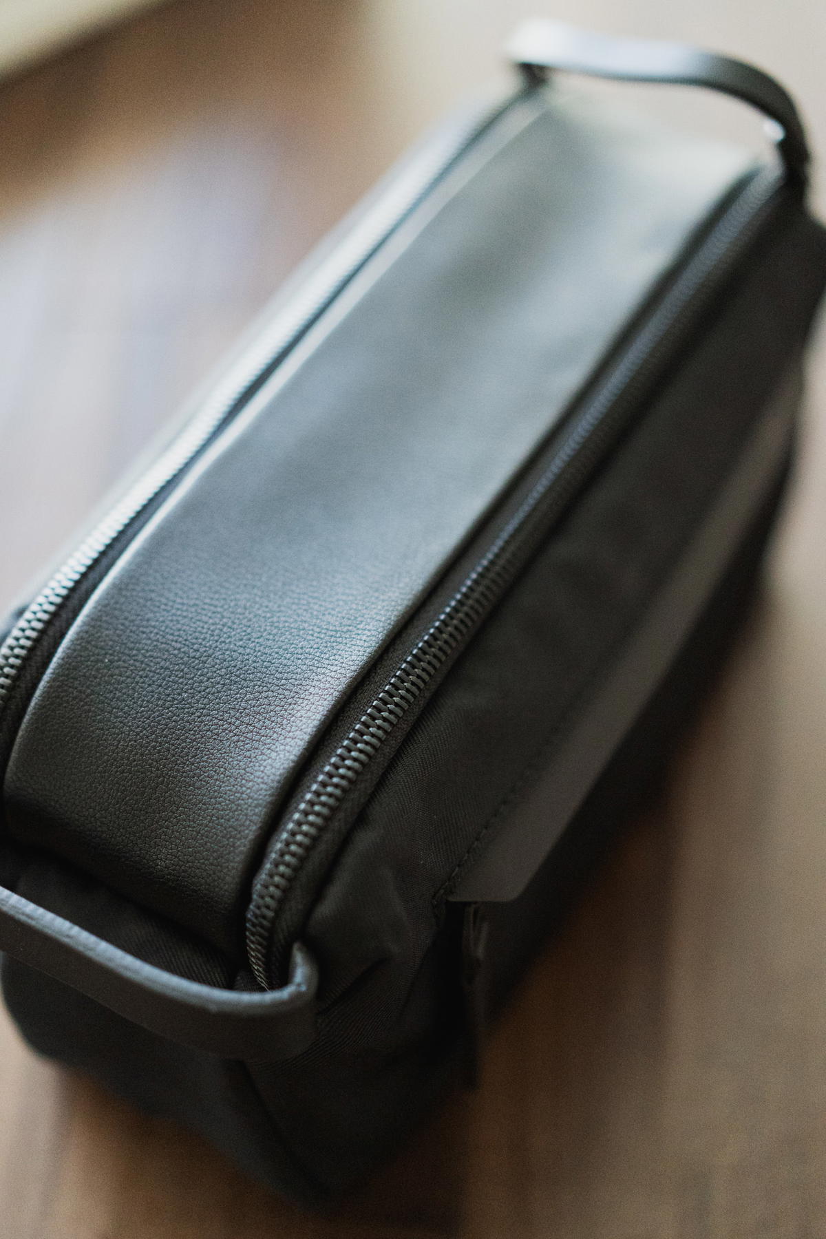 Troubadour Rig Case 2.0 Review: Sleek and Smart Travel Tech Bag