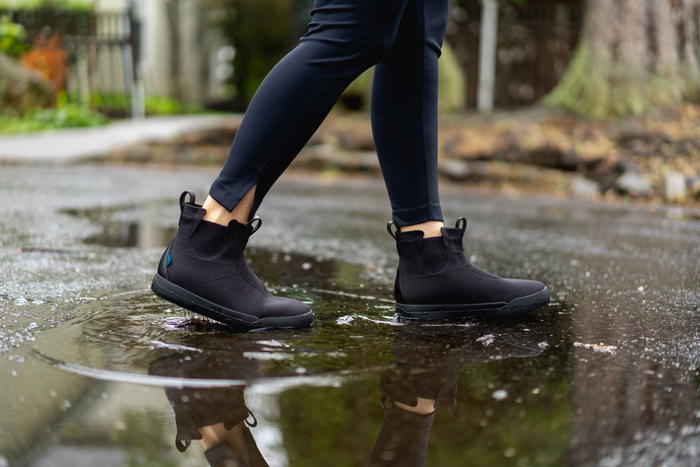 Vessi Classic Chelsea Review: Waterproof Boots for Travel
