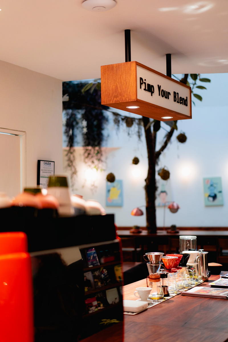 12 Ways to Help You Take Better Photos in Cafes