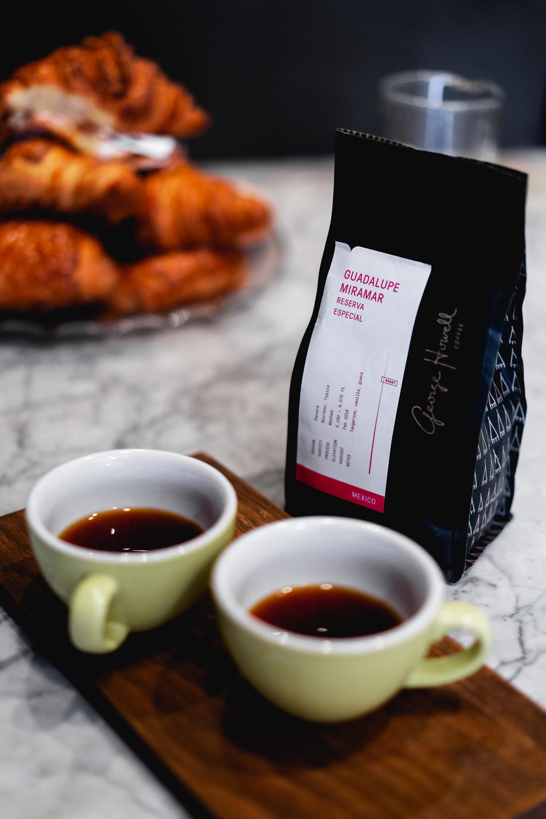 11 Ways to Help You Take Better Photos in Cafes