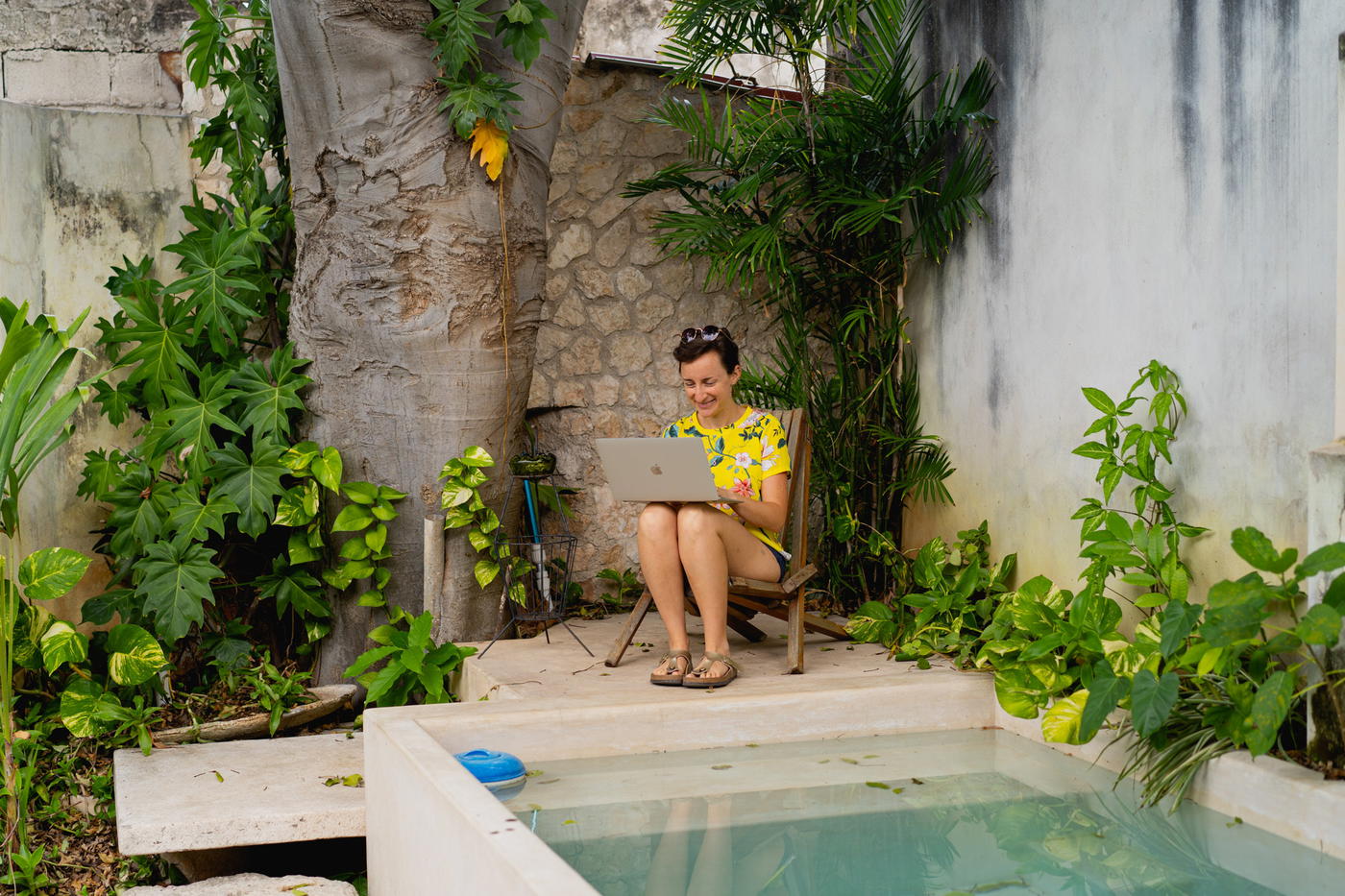 Work Remotely and Travel Like a Pro