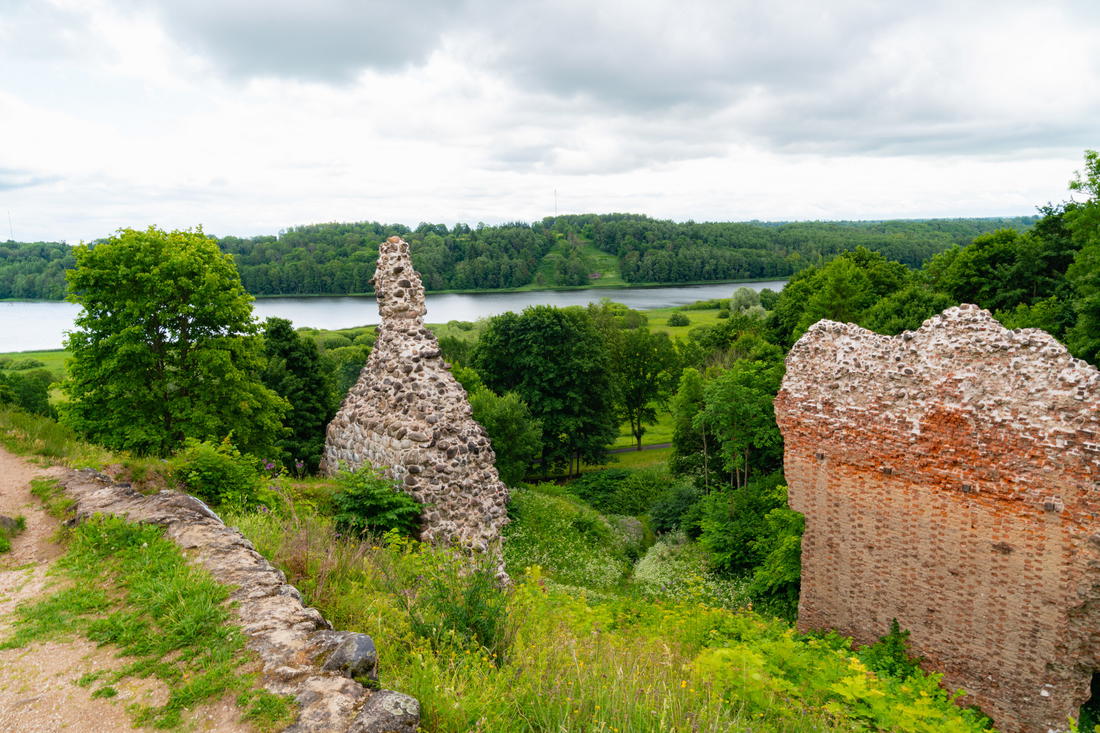 The Best Way to Travel from Tallinn to Riga (Baltics Guide)