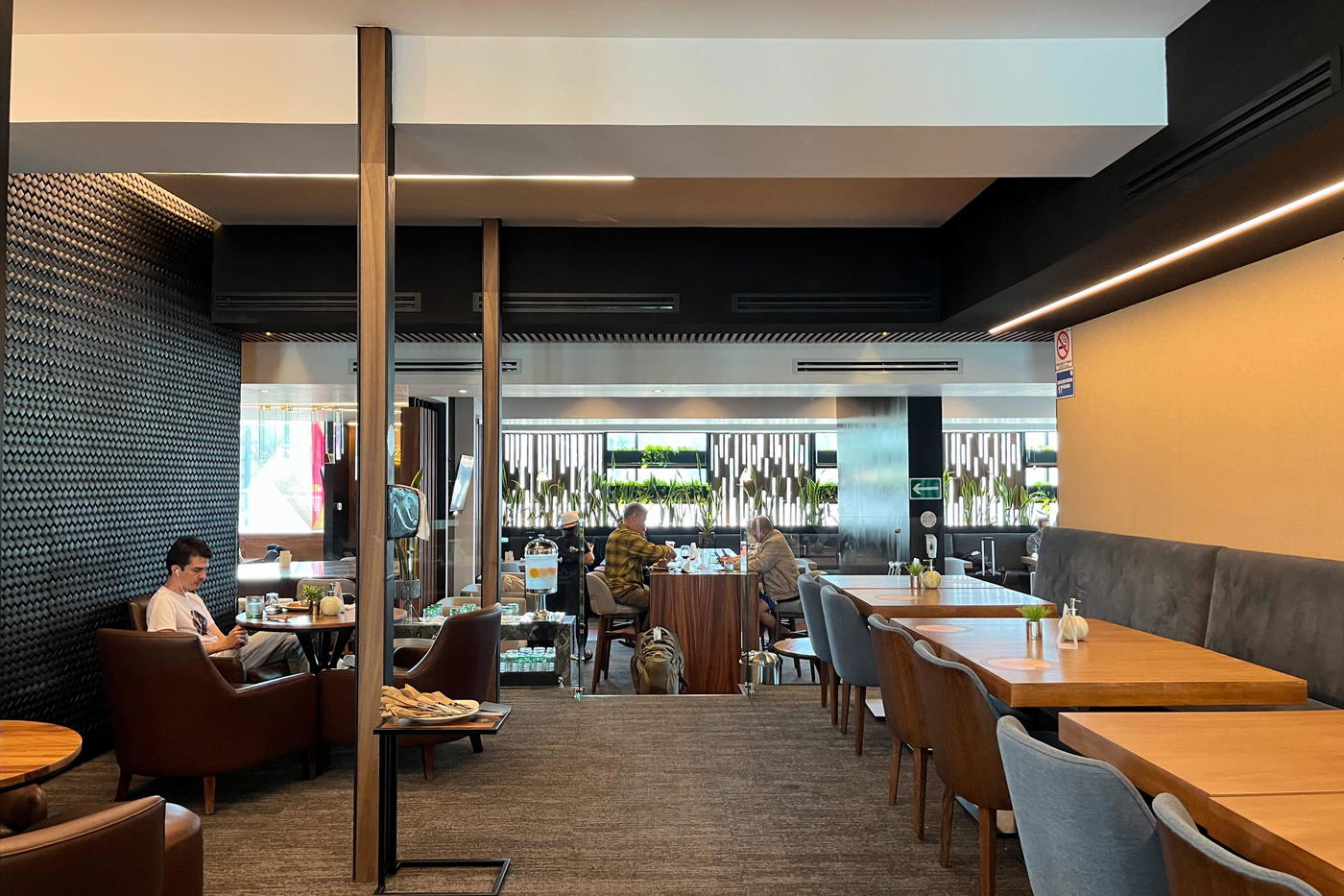 15 Tricks for How to Avoid Getting Sick While Traveling