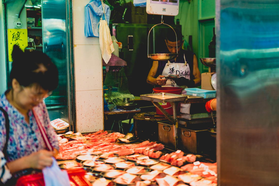 15 Tricks for How to Avoid Getting Sick While Traveling