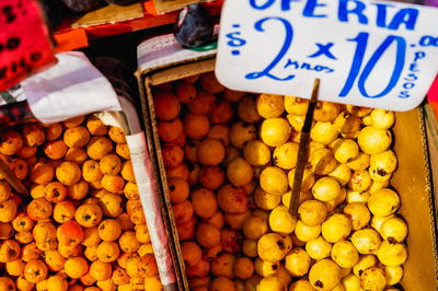 How to Stay Healthy While Traveling (Tips That Work)