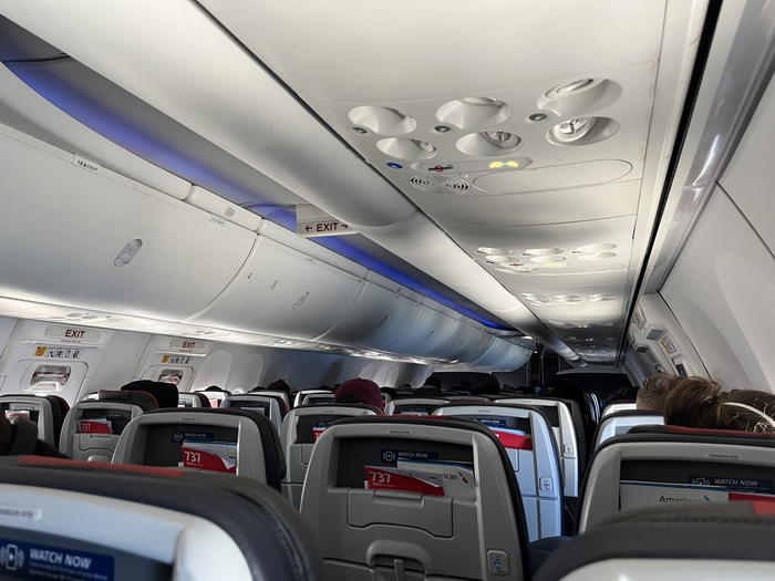 How to Use Travel Hacking to Get Free Flights (Ultimate Guide)