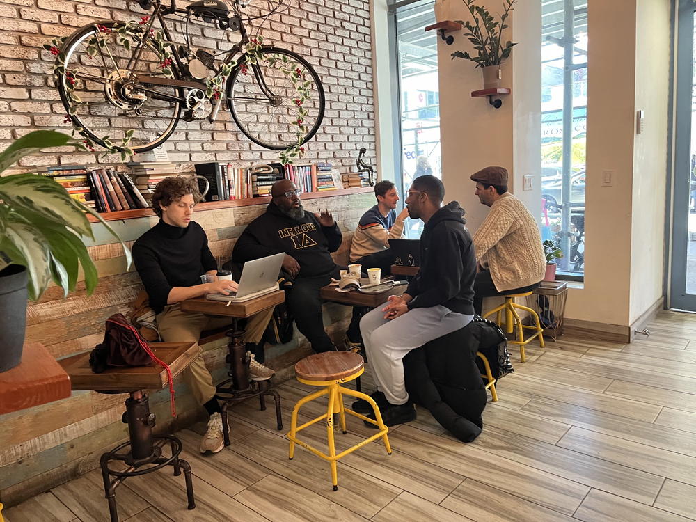 29 Laptop-Friendly Cafes in Manhattan with WiFi (Get Work Done)