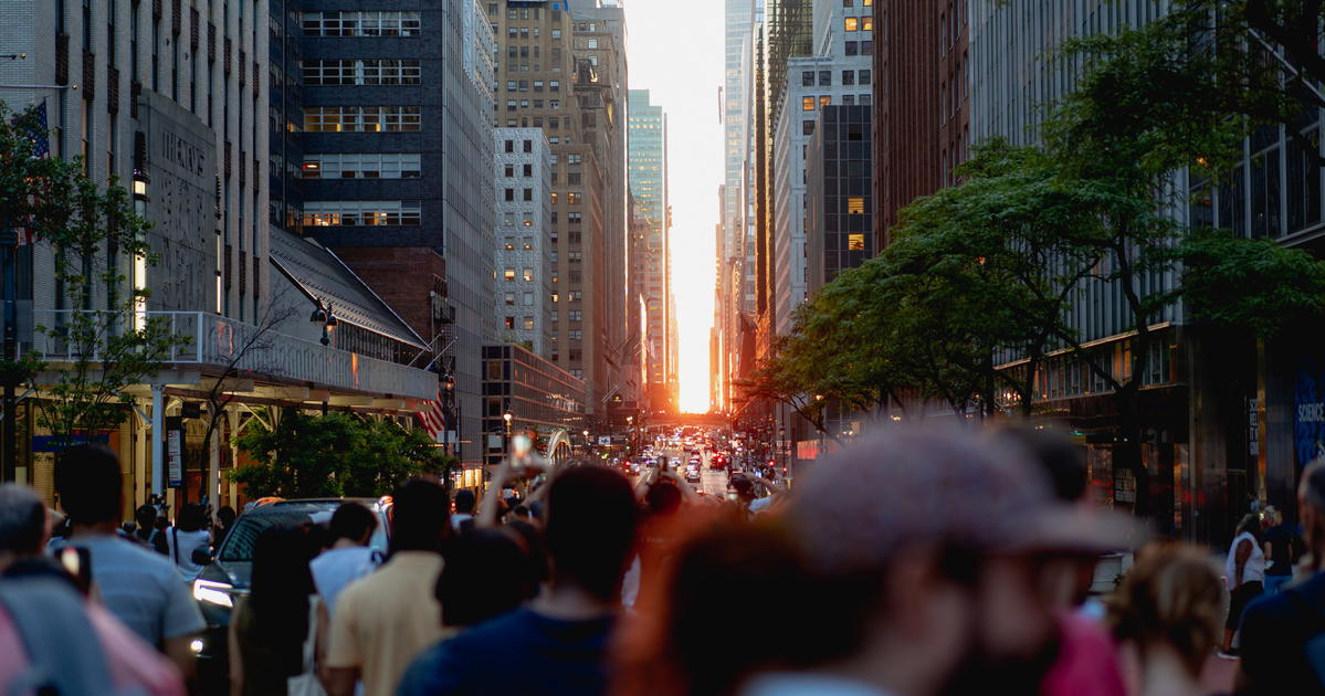 Photos of Manhattanhenge, NYC’s Annual Sunset Phenomenon
